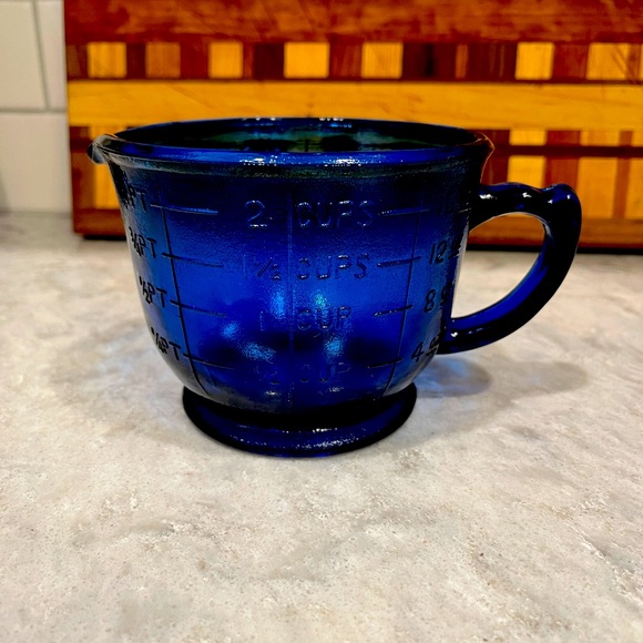 Kitchen | Vintage Measuring Cup 2 Glass Cup Cobalt Blue Pristine | Poshmark
